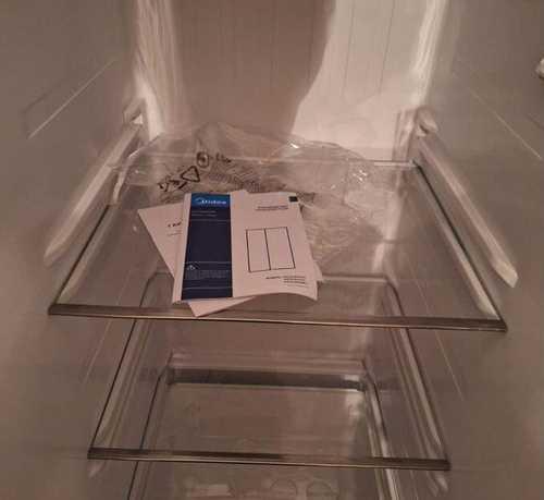 Холодильник новый Midea