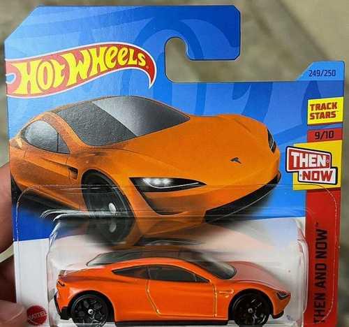 Hot wheels "Tesla roadster"