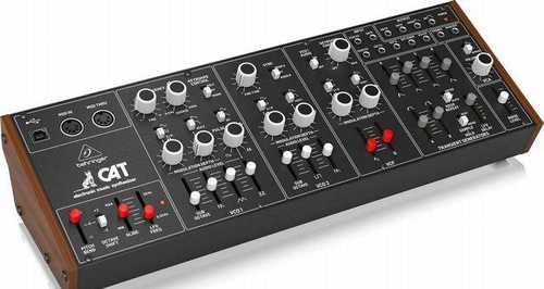 Аналоговый синтезатор Behringer CAT