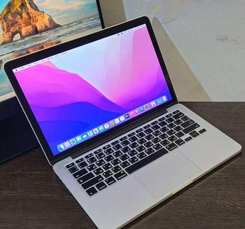 Macbook pro 13 2015 16/256 Retina