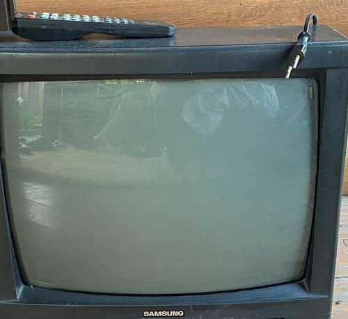 Телевизор ламповый Samsung D51 см
