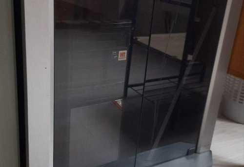 Тумба со стеклянными дверками
