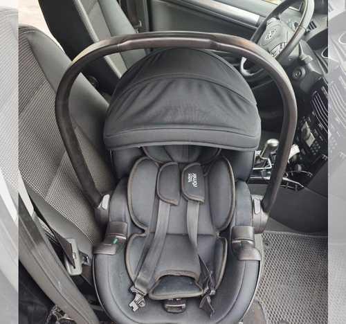 Автокресло Britax Romer Baby-Safe 5Z2