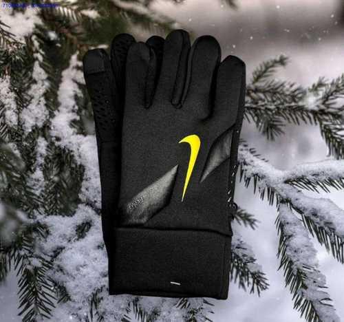 Перчатки Nike Hyperwarm желтые