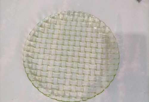 Тарелка десертная плоская зеленая стекло 19.5см