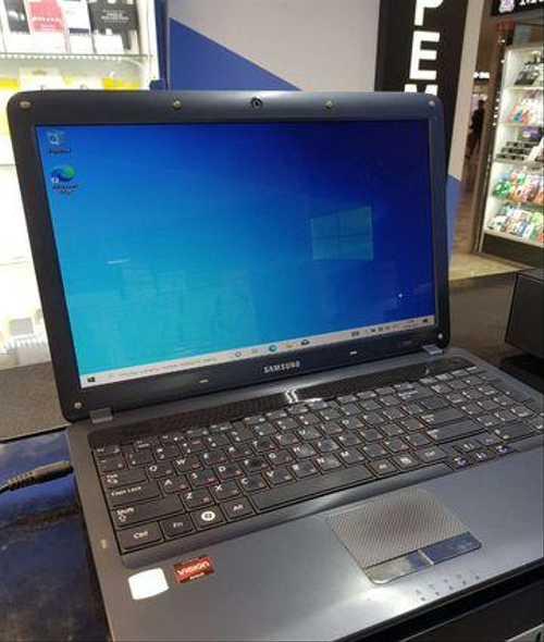 Ноутбук Samsung NP-R525