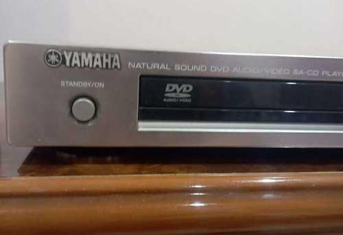 DVD плеер yamaha S657