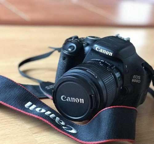 Цифровой фотоаппарат Canon EOS 600D + объектив