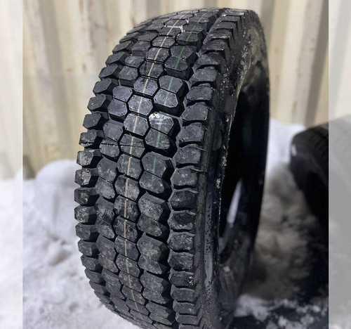 285/70 R19.5 Кама NR201 ведущие