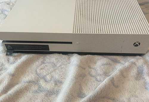 Xbox One s 500 gb с двумя джойстиками