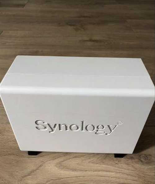 Сетевое хранилище NAS Synology DS218j