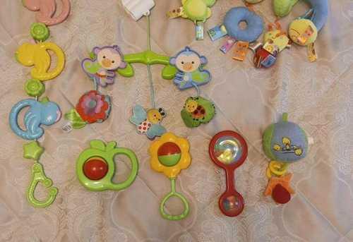 Игрушки для малышей : подвесные и погремушки