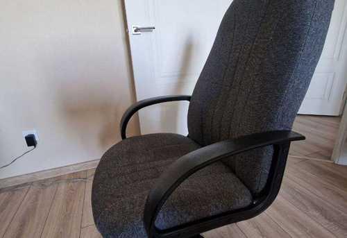 Компьютерное кресло "Бюрократ"