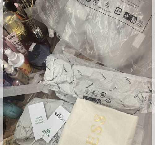 Упаковочная бумага guess оригинал