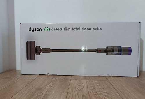Dyson V12s Detect Slim Extra: Чистота на виду
