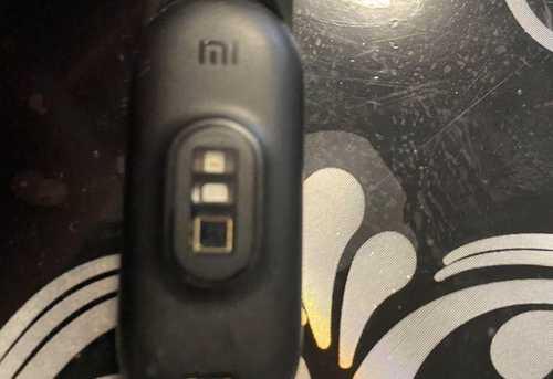 Mi bend 6 зярядка в комплекте