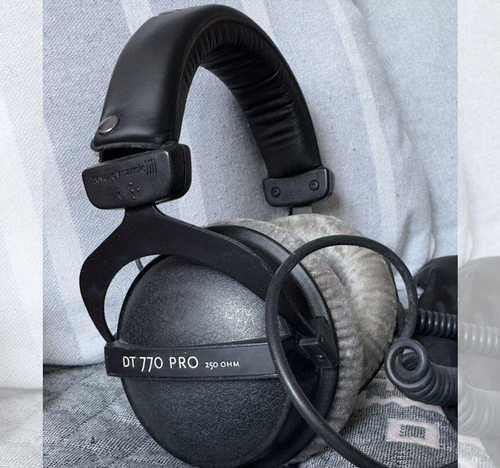 Beyerdynamic dt 770 pro 250 ohm