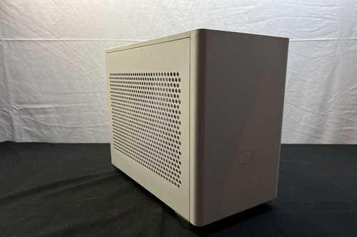 Cooler Master MasterBox NR200P