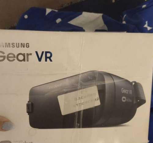 Очки виртуальной реальности Samsung Gear VR