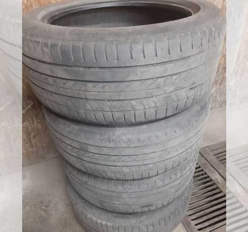 Goodyear Eagle F1 Asymmetric SUV 4x4 275/45 R20