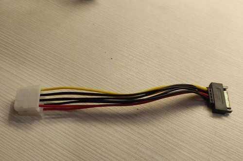 Переходник с SATA на 2Molex