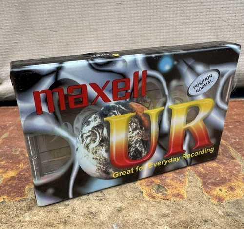 Аудиокассета запечатаная maxell ur 90