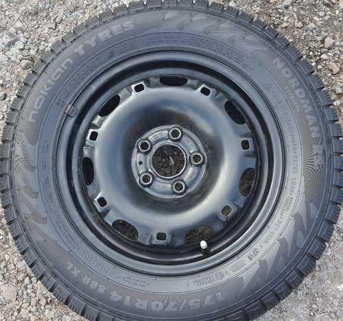 Nokian Tyres Nordman RS2 17.5/70 R14 88N