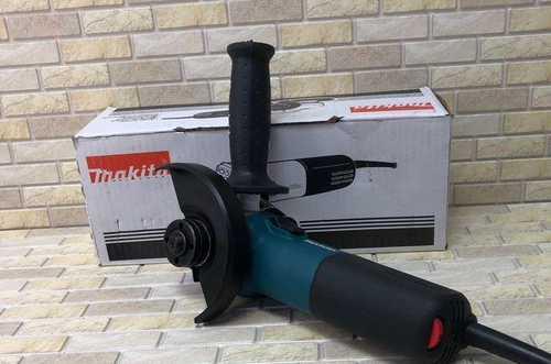 Ушм болгарка Makita 125/9558HN