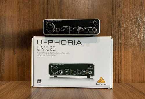 Внешняя звуковая карта Behringer U-Phoria UMC22
