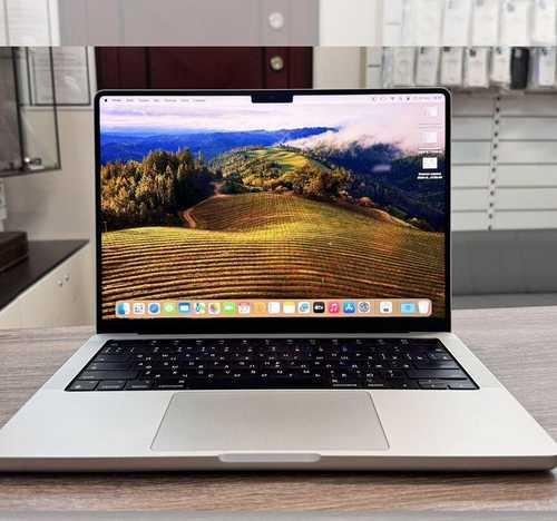 MacBook Pro 14 2021 16Gb/1Tb(брак дисплея)