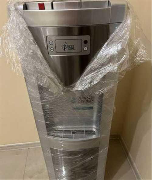 Кулер для воды напольный