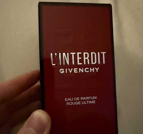 Givenchy linterdit rouge ultime