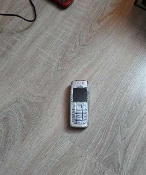 Телефон Nokia 3120