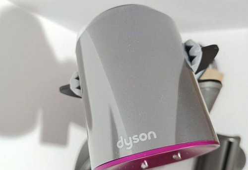 Розовое волшебство: Dyson HD 08