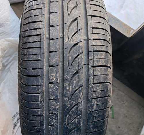 Pirelli P7 Evo Performance 215/65 R16 98