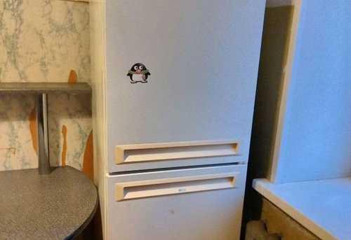 Холодильник и стиральная машинка