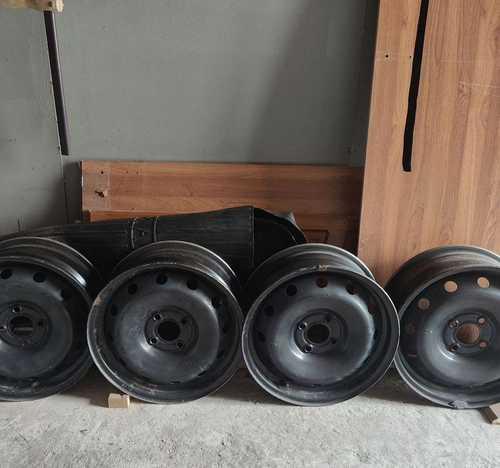 Стальные диски r15 4x100