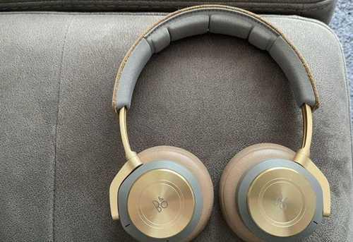 Bang and Olufsen Beoplay H9