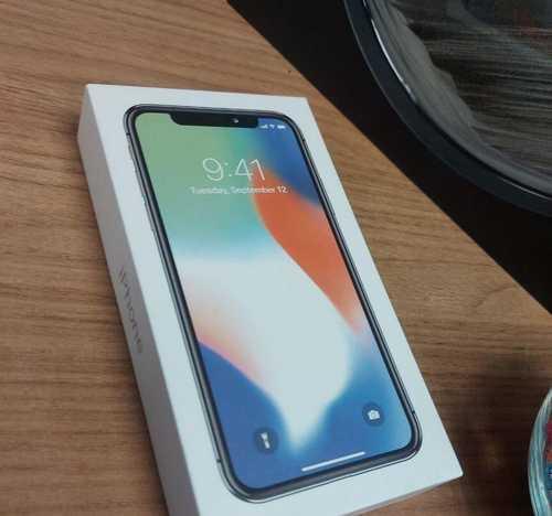 iPhone X, 256 ГБ