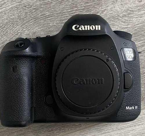 Canon EOS 5D Mark III body