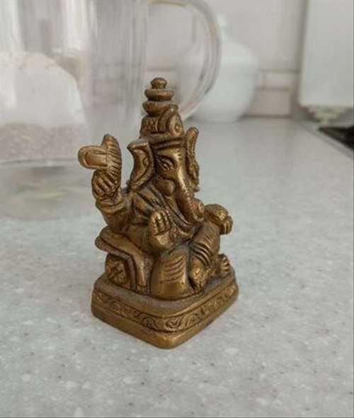 Бронзовая статуэтка индийского бога