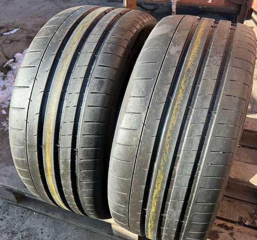 Michelin Pilot Super Sport 265/35 R20