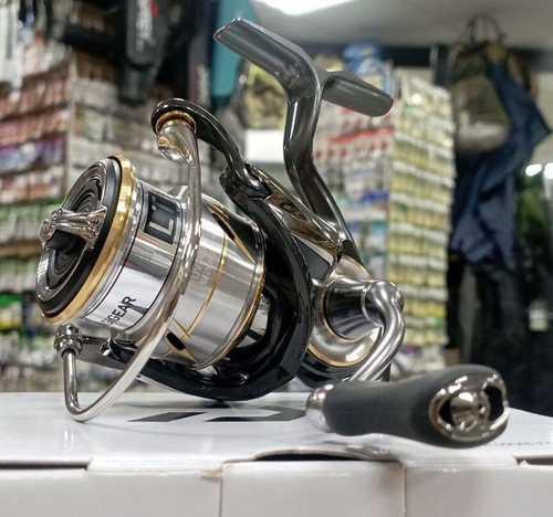 Катушка Daiwa 20' Luvias FC LT2500S