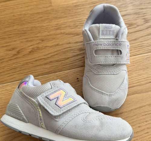 Кроссовки детские new balance 27,5