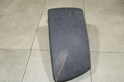 Подлокотник BMW X3 (E83)