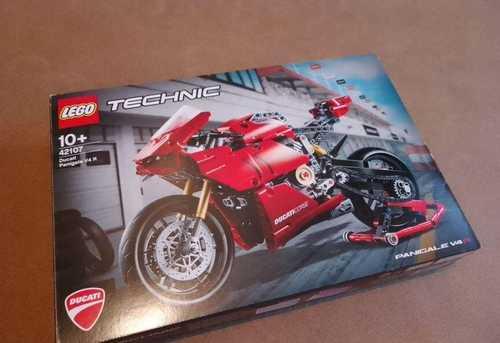 Мотоцикл Lego Technic 42107 Ducati Panigale