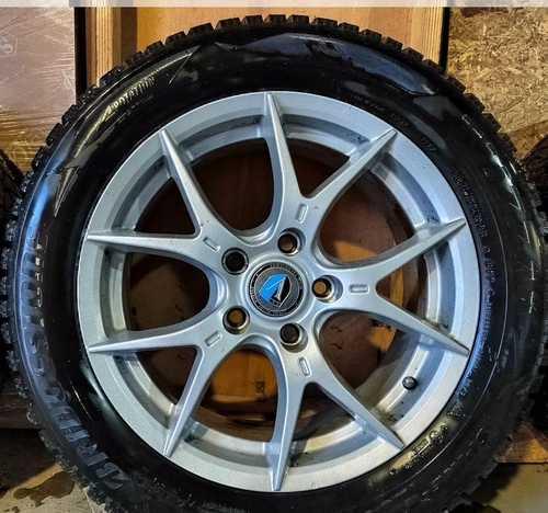 Bridgestone Blizzak 6 205/55 R16 65L