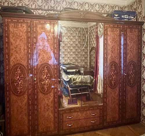 Спальный гарнитур бу
