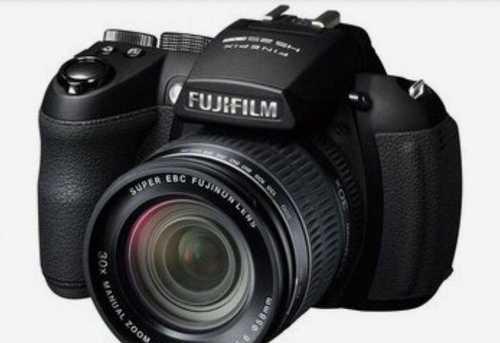 Зеркальный фотоаппарат Fujifilm FinePix HS25EXR