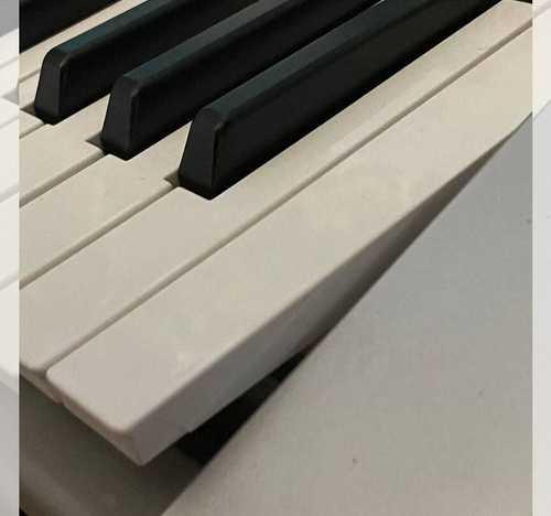 Cинтезатор Yamaha YPT-360